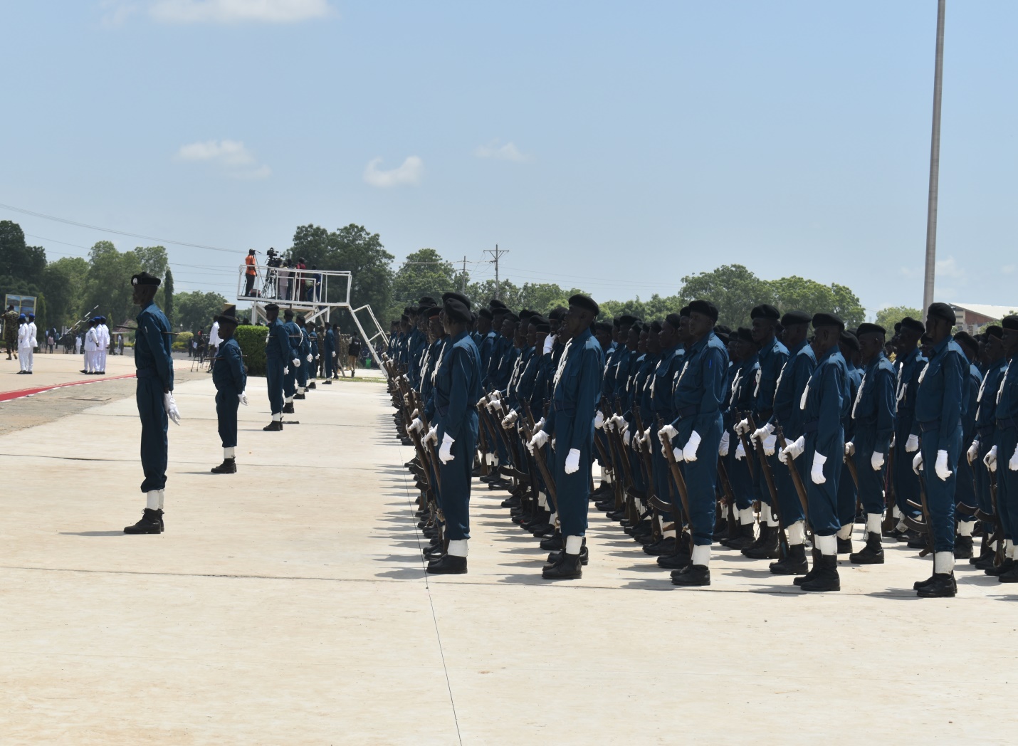 Defend the flag: You are not Oyee or Viva soldiers – One Citizen Daily ...