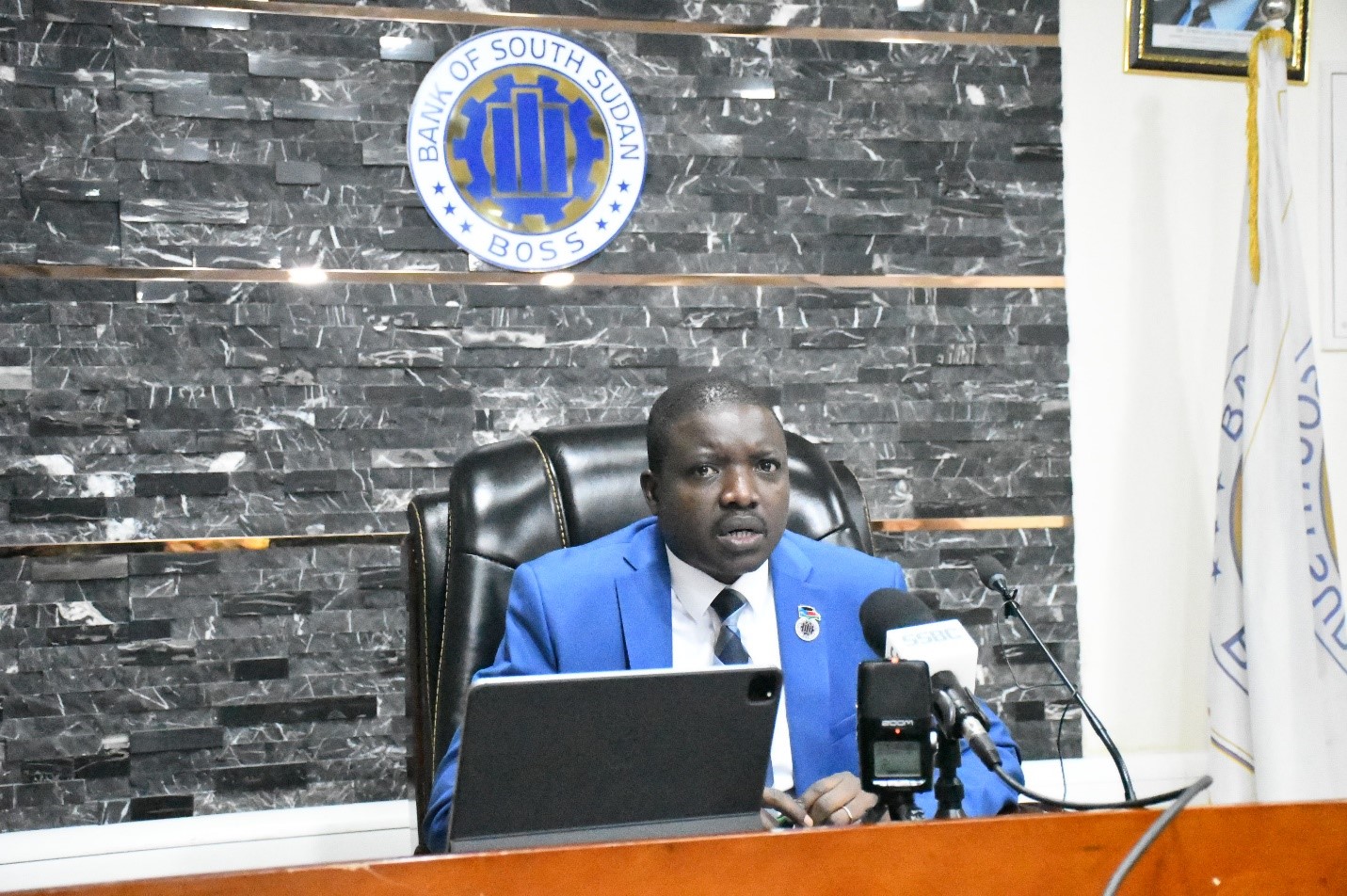 Dr. Alic puts unauthorized currency dealers on notice – One Citizen ...