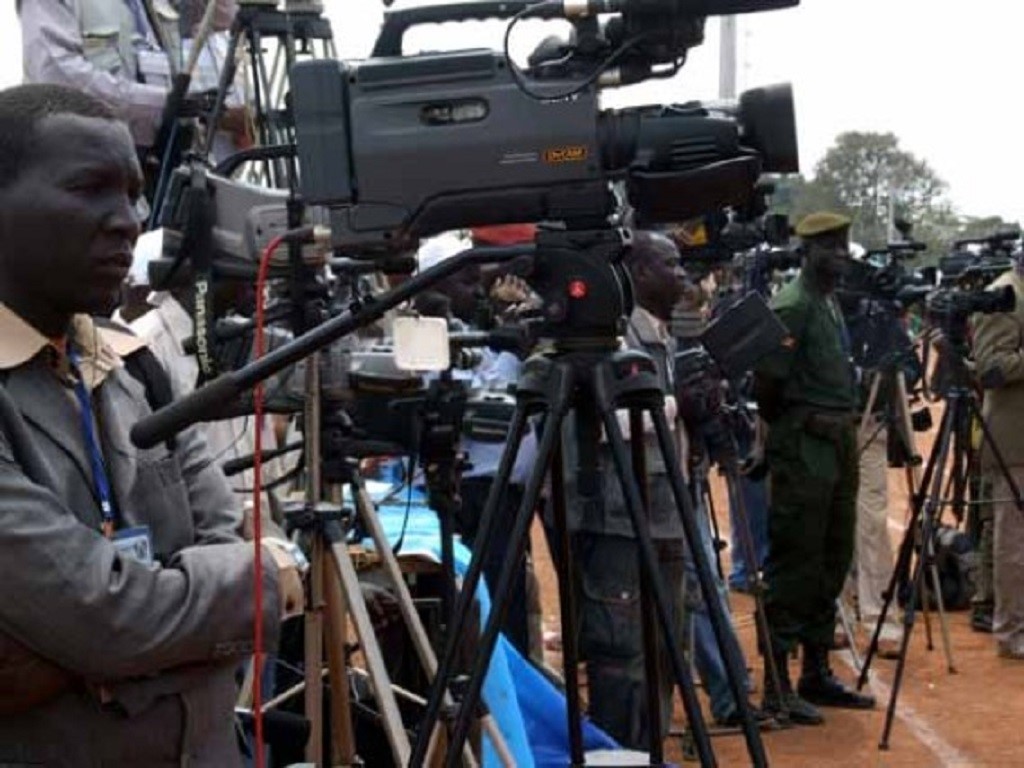 Parliament urged to withdraw warning against journalists – One Citizen ...